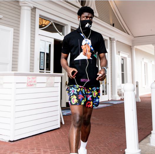 Chimezie Metu plays 2nd game in the bubble, makes 10pts for Spurs ...